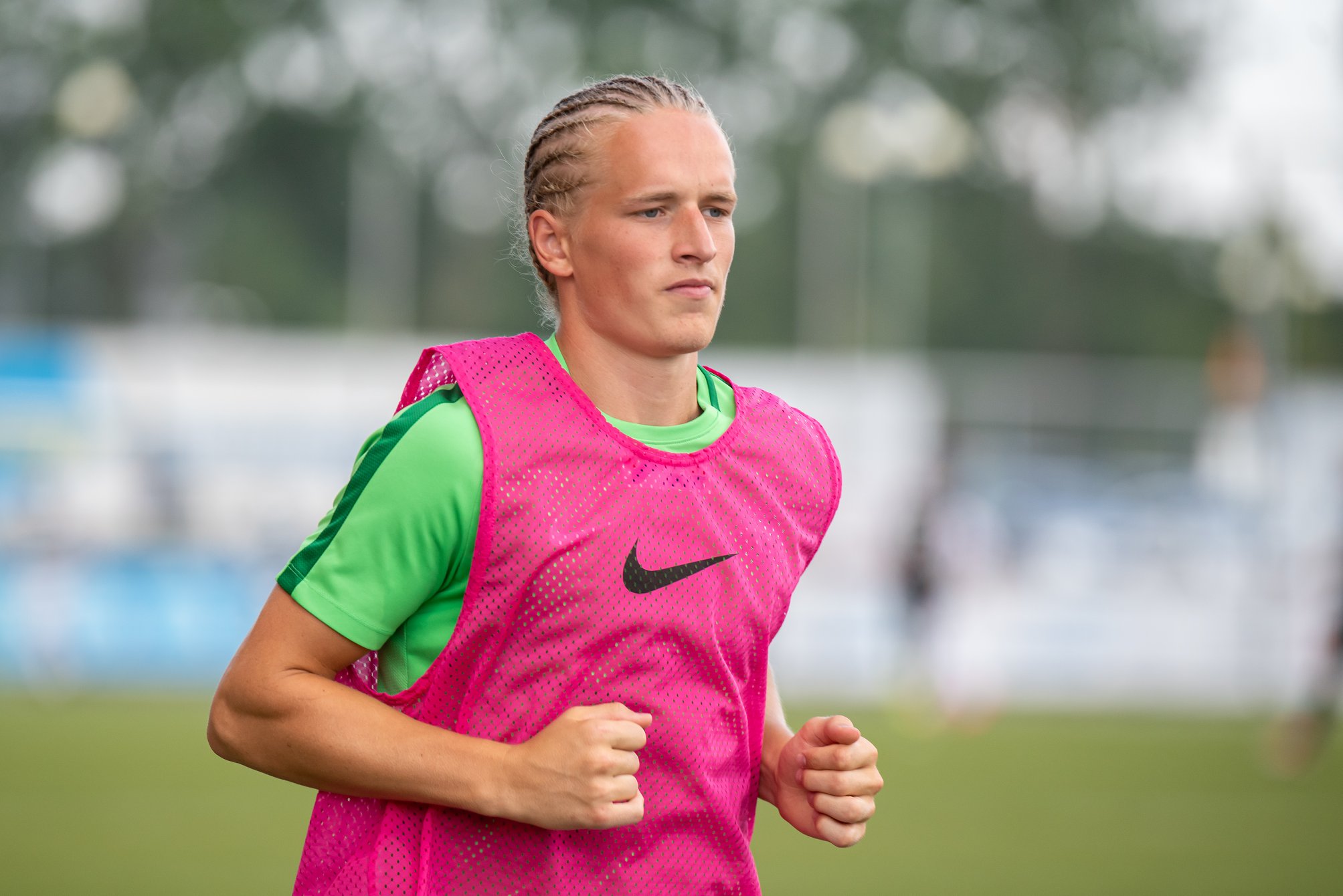 Spelarporträttet: Douglas Karlberg - VSK Fotboll